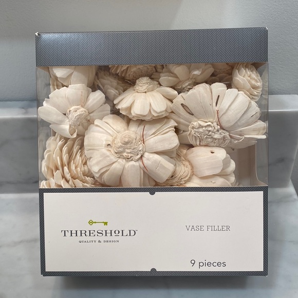 Threshold | Accents | Nwt Threshold Faux White Flower Vase Filler ...